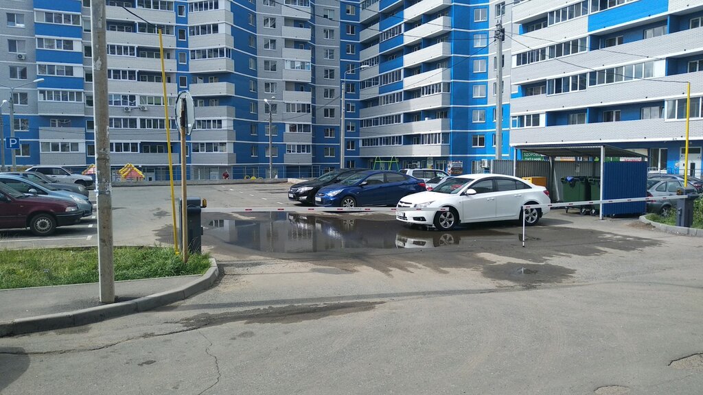 Otoparklar Car park, Izhevsk, foto