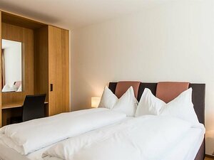 Titlis Resort Wohnung 522 (Obwalden, Engelberg), otel  Engelberg'den