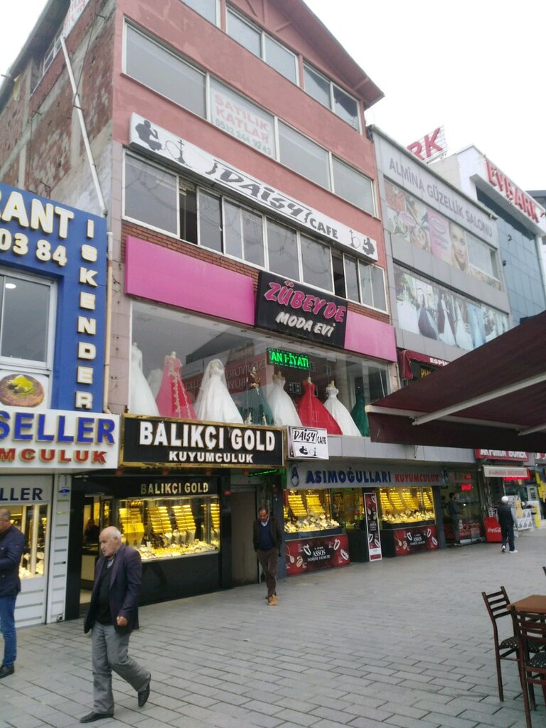 Moda evleri Zübeyde Moda Evi, İstanbul, foto