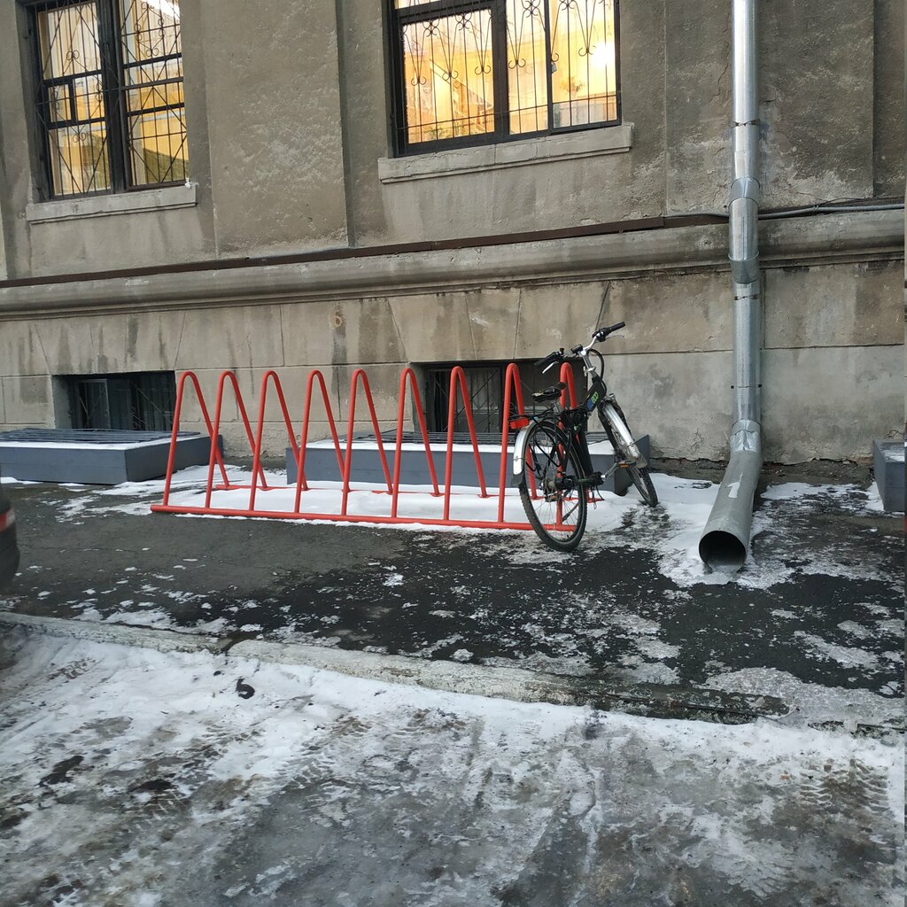 Bisiklet park yerleri Bicycle stand, Yekaterinburg, foto