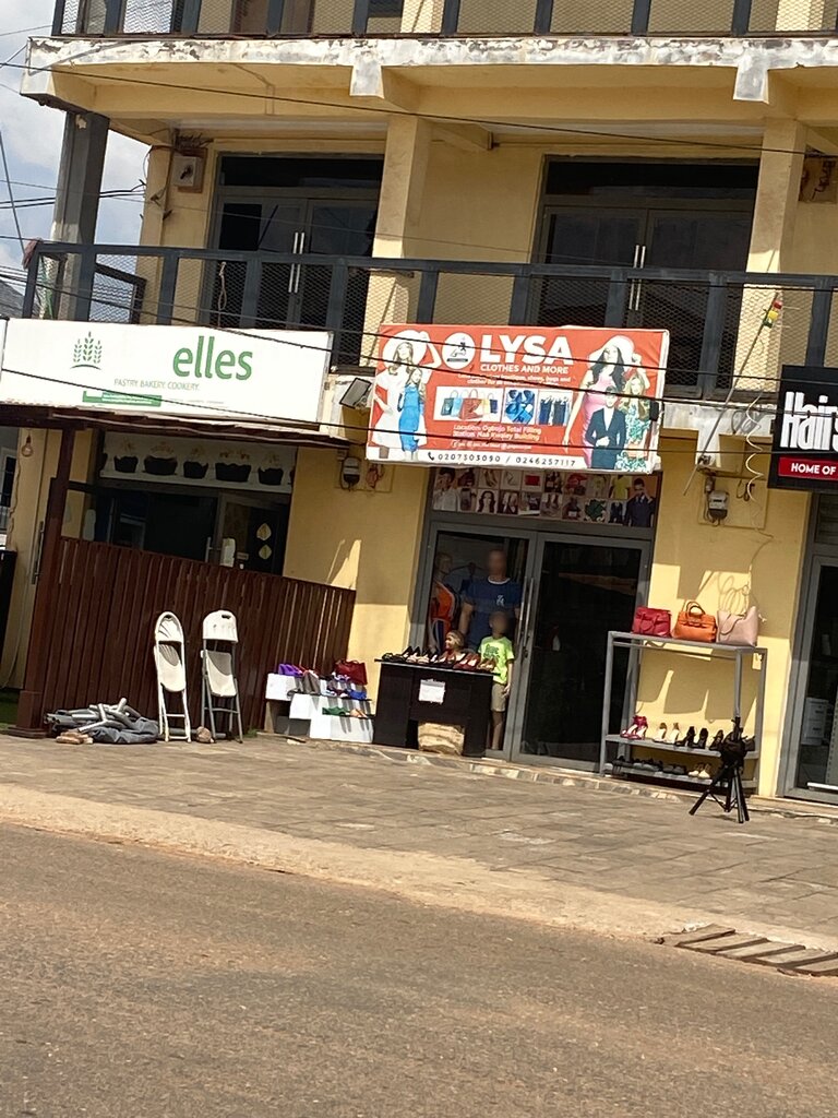 Giyim mağazası Lysa Shop, Naa Kwaley Plaza -Ogbojo, Dünya, foto