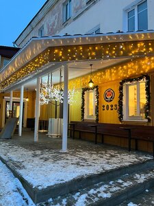 Hitryi lis (Krestovaya ulitsa No:105), kafe  Rybinsk'ten