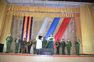 Дом офицеров (Republic of Buryatia, Kyakhta, kvartal Ploshchadka Zh), kültür ocakları  Kiahta'dan
