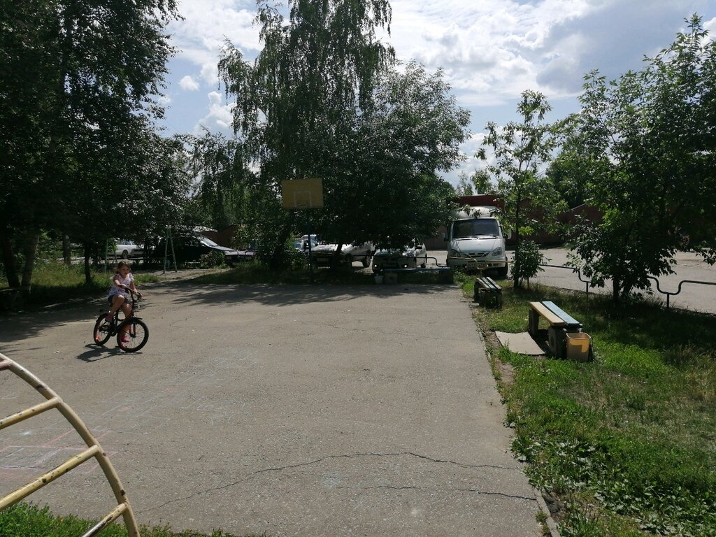 Spor alanı Баскетбольная площадка, Penza, foto