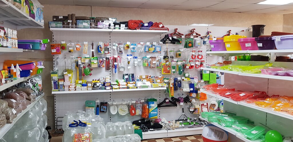 Yem ve yem katkı maddeleri Magazin hoznarket, Vitebskaya oblastı, foto