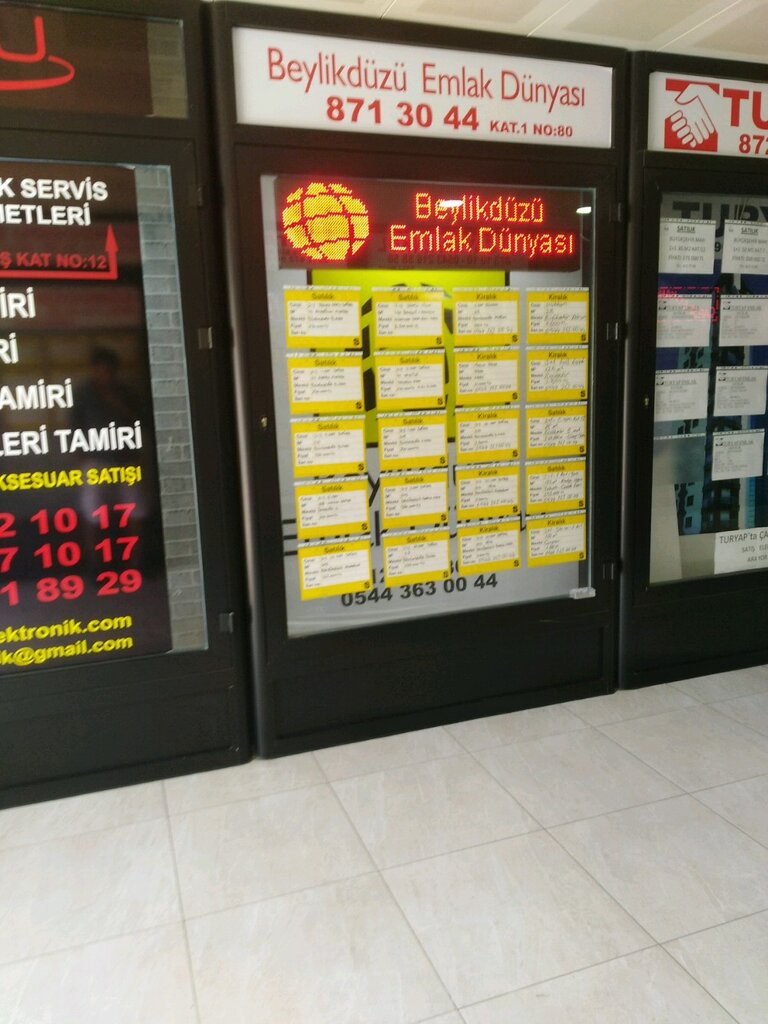 Emlak ofisi Beylikdüzü Emlak Dünyası, İstanbul, foto