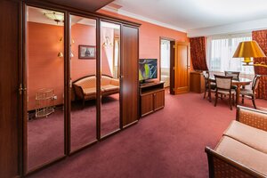 Otel Chichikov (вулиця Гоголя No:6/8), otel  Harkiv'den