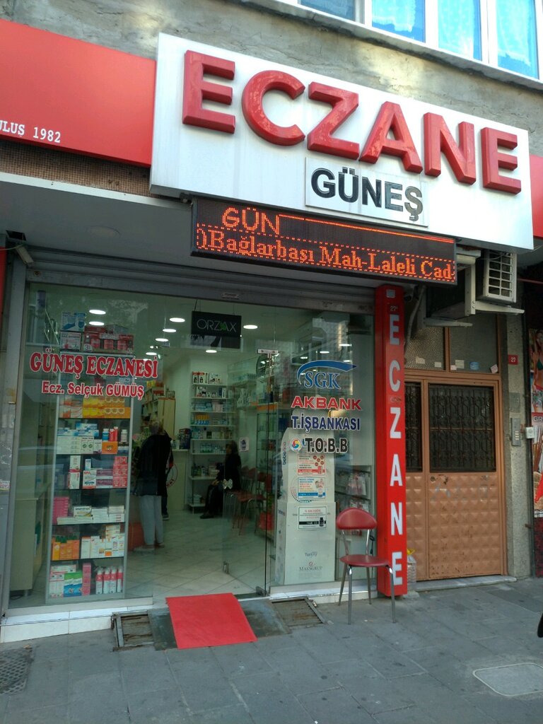 Eczaneler Güneş Eczanesi, İstanbul, foto