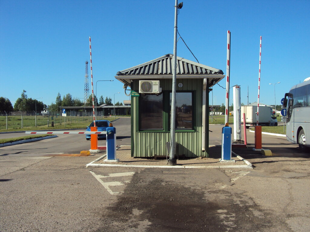 Sınır kapısı Ubyilinka border checkpoint, Pskovskaya oblastı, foto