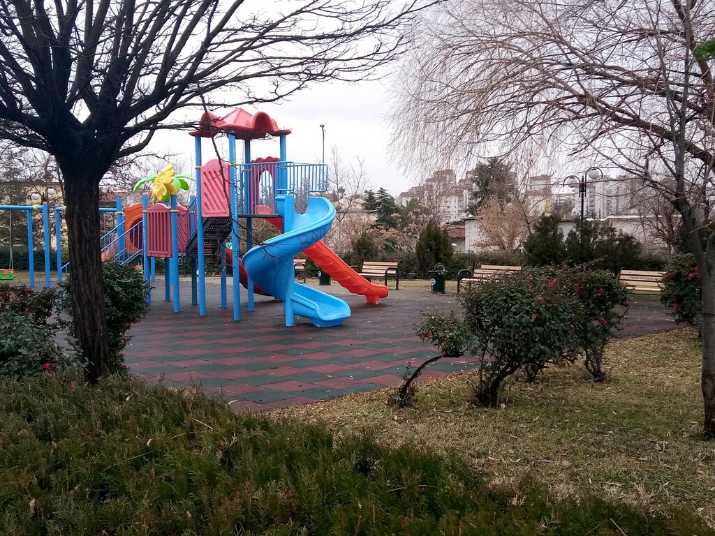 Parklar ve ormanlar Cesim Bilgin Parkı, Ankara, foto