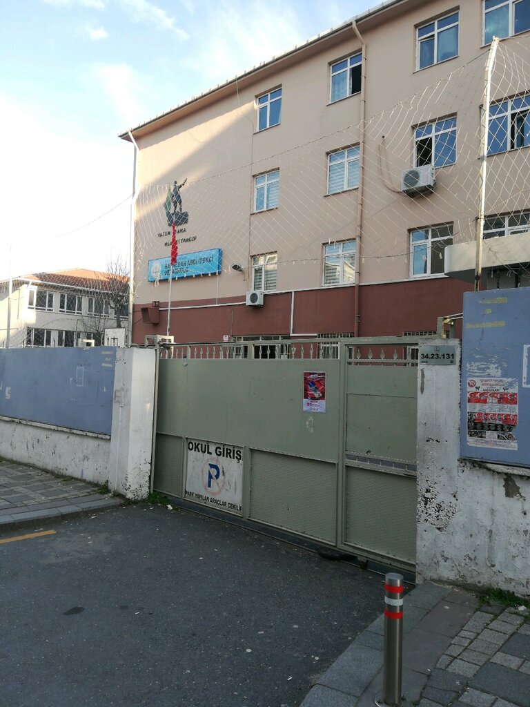 Ortaokul Haznedar Abdi İpekçi Ortaokulu, İstanbul, foto
