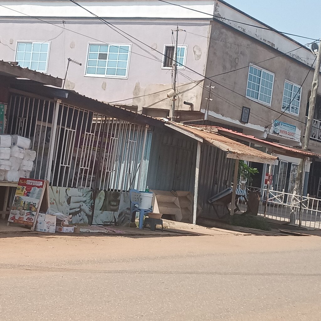 Kuaförler Poppozi, Dünya, foto