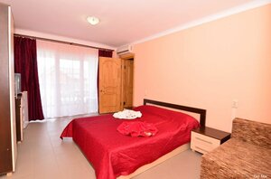 Del Mar (улица Ленина No:1Д, село Штормовое), otel  Kırım Cumhuriyeti'nden