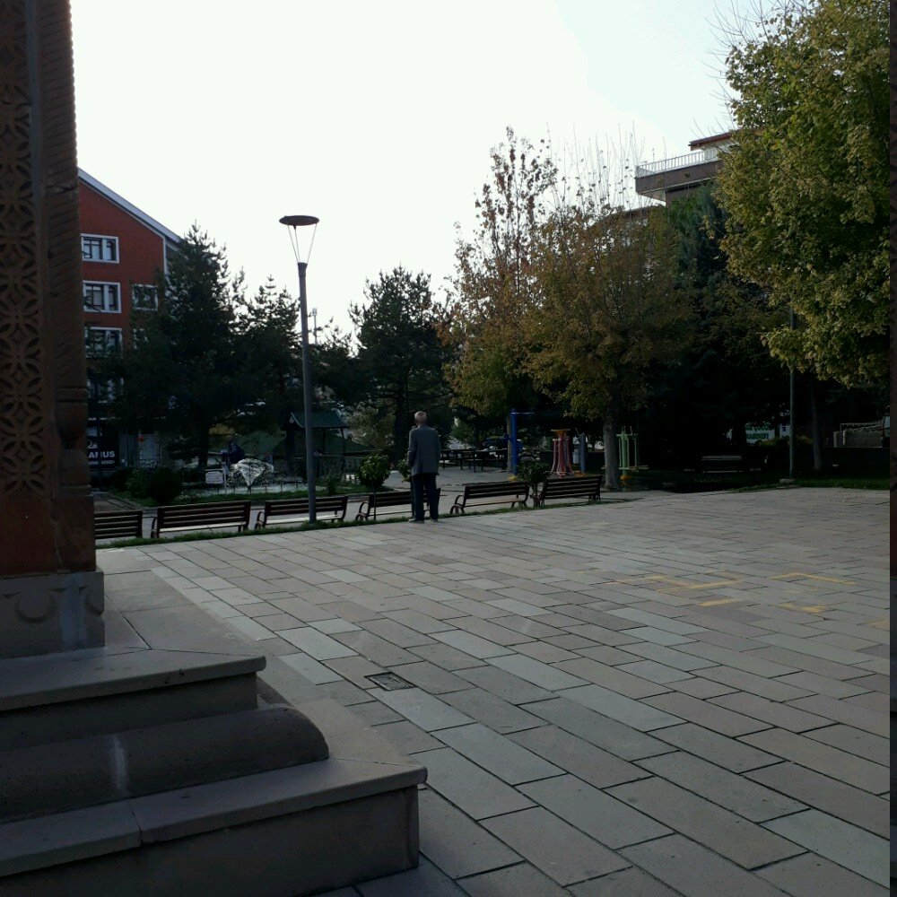 Anıt, heykel Alparslan Türkeş Parkı, Ankara, foto