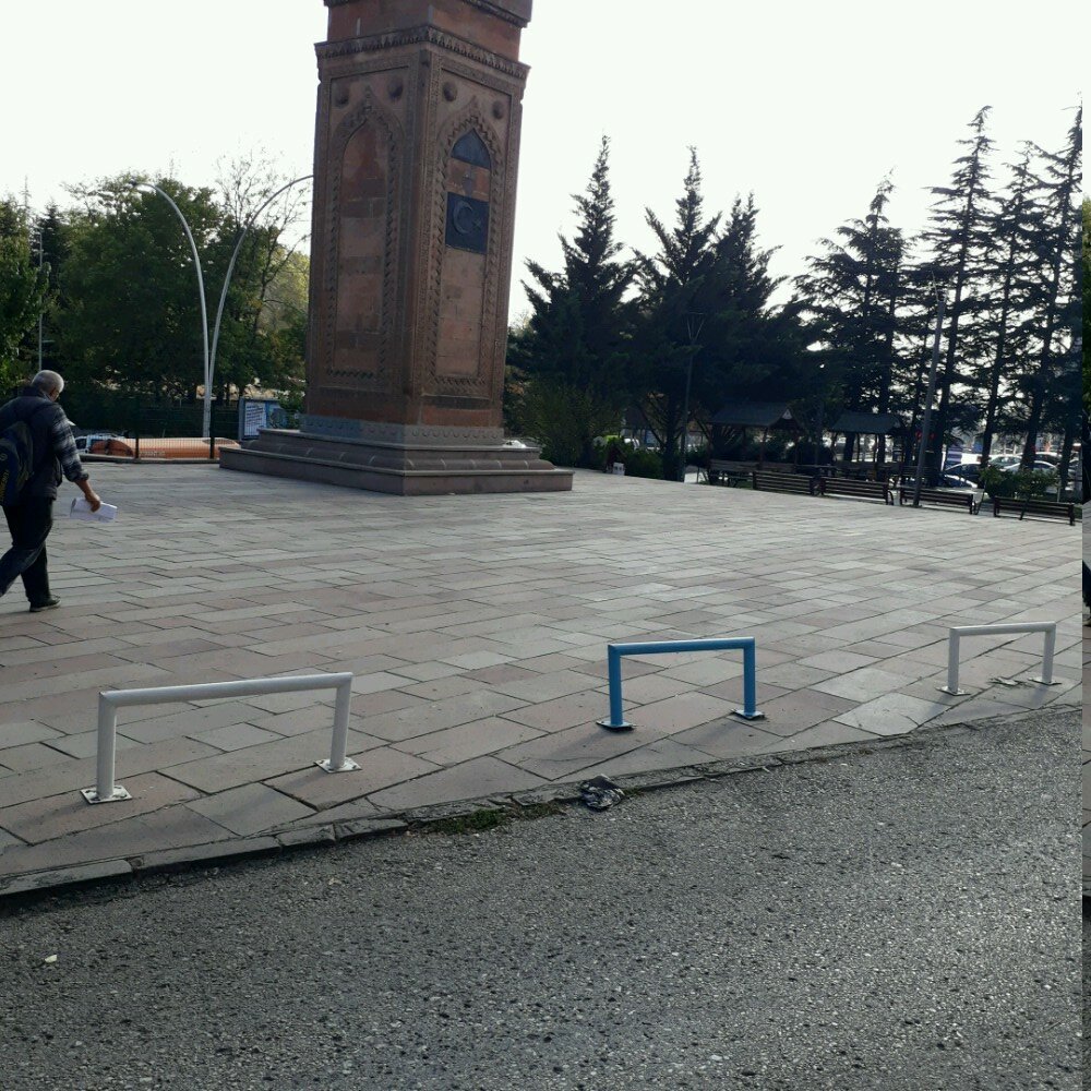 Anıt, heykel Alparslan Türkeş Parkı, Ankara, foto