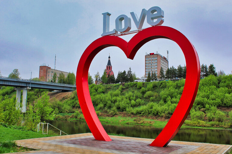 Dekorasyon ve süsleme, onur panosu Love, Rzhev, foto