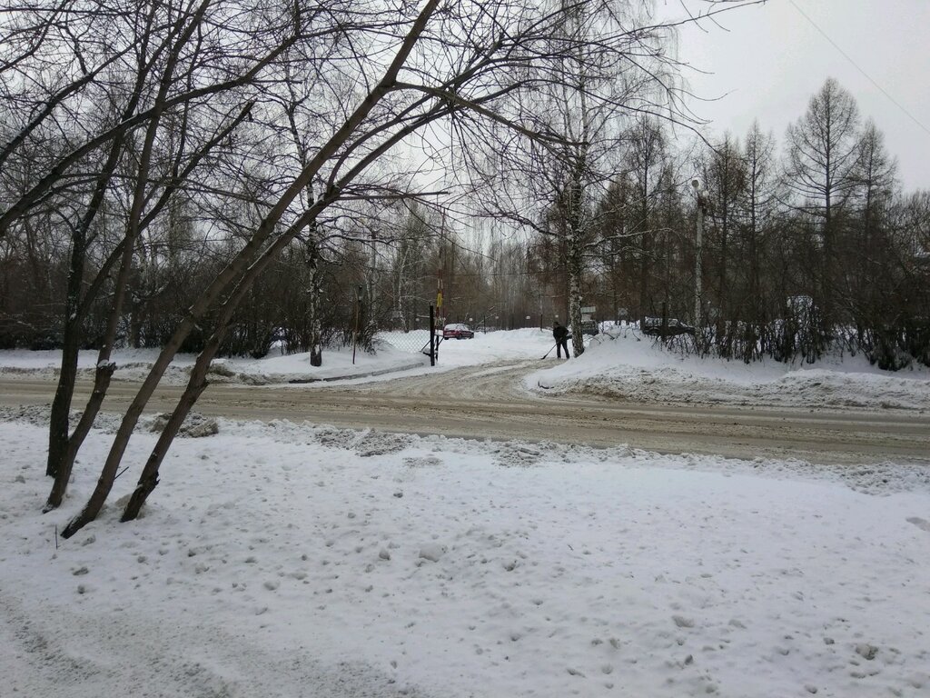 Otoparklar Avtostoyanka Mirazh, Barnaul, foto