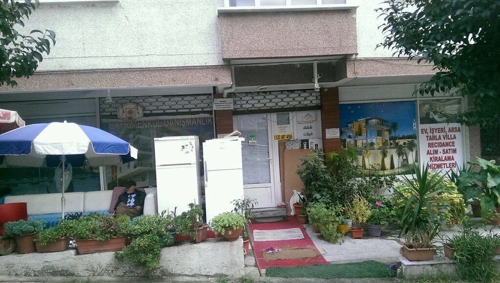 Emlak ofisi Jale Emlak, İstanbul, foto