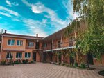 Vremena Goda (Лазурная улица No:15, посёлок городского типа Новофёдоровка), otel  Kırım Cumhuriyeti'nden