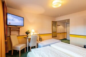 Hotel Goldflair am Rathaus (Hesse, Waldeck-Frankenberg, Korbach, Stechbahn), otel  Korbach'tan