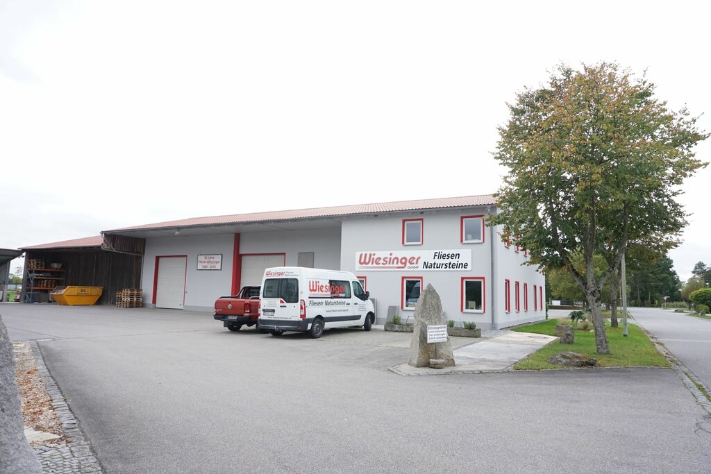 Zemin döşeme üretim ve satış firmaları Wiesinger GmbH Fliesen und Naturstein - Handel und Verlegung, Bavyera, foto