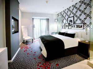 Protea Hotel Fire & Ice by Marriott Jhb Melrose Arch (Gauteng Province, Johannesburg, Melrose North, Whiteley Road), otel  Johannesburg'dan
