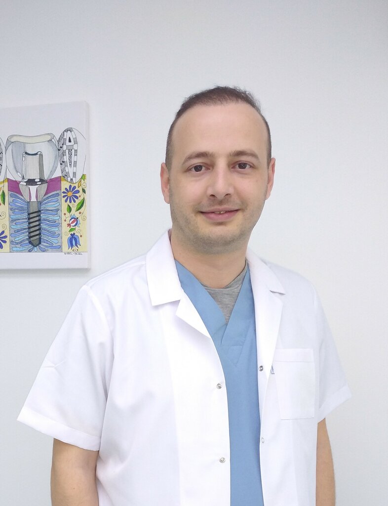 Özel ağız ve diş sağlığı klinikleri ve muayenehaneleri Diş Hekimi Osman Babaemin, Bursa, foto