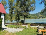 Baza otdyha Irbis (Naberezhnaya ulitsa No:16, posyolok Katun), resort oteller, tesisler  Altayski krayından