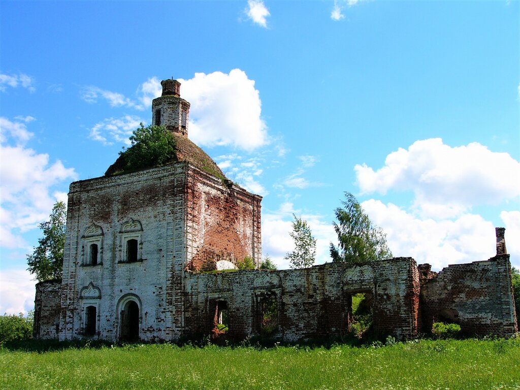 Ortodoks kiliseleri Church of Saint Nicholas the Wonderworker, Vladimirskaya oblastı, foto