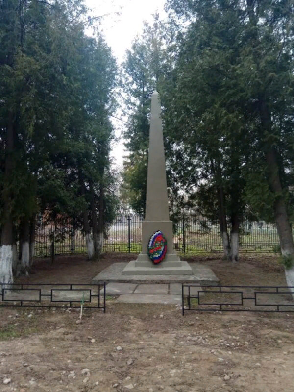 Anıt, heykel Стела, Tulskaya oblastı, foto