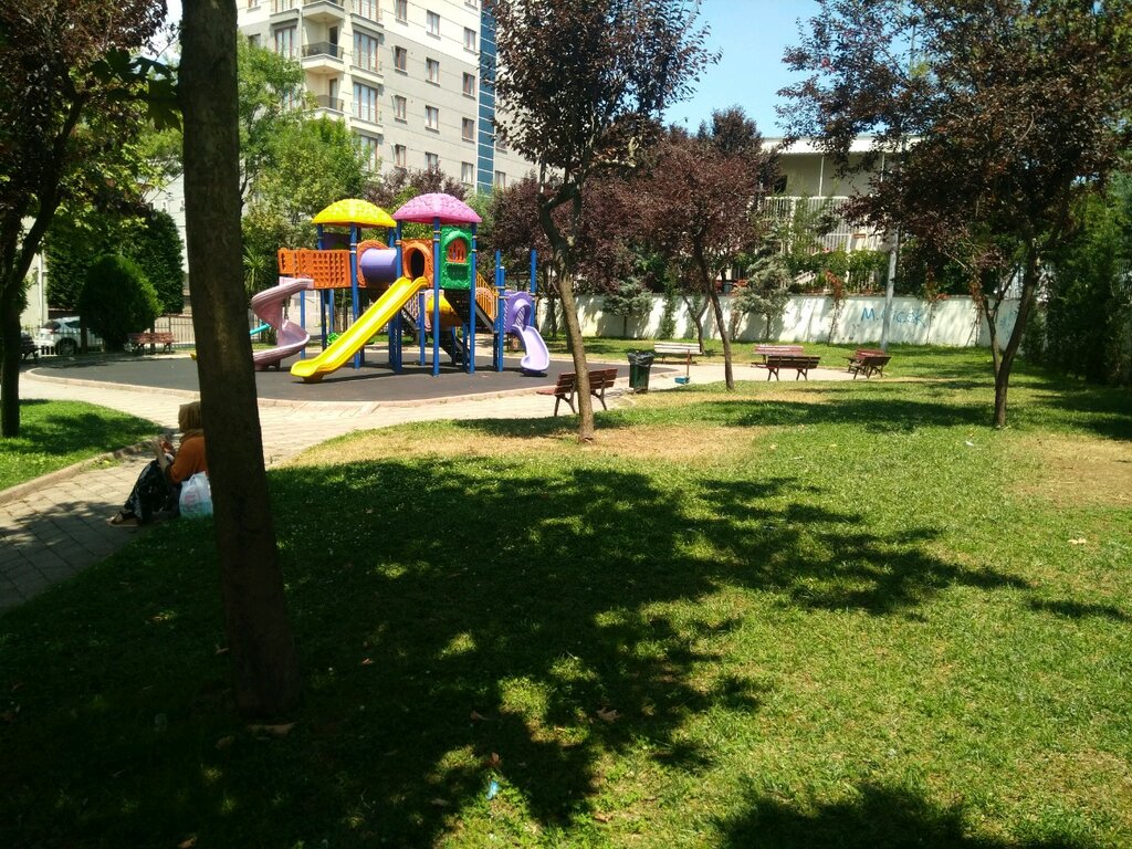 Parklar ve ormanlar Şehit Emre Büyükyıldırım Parkı, İstanbul, foto