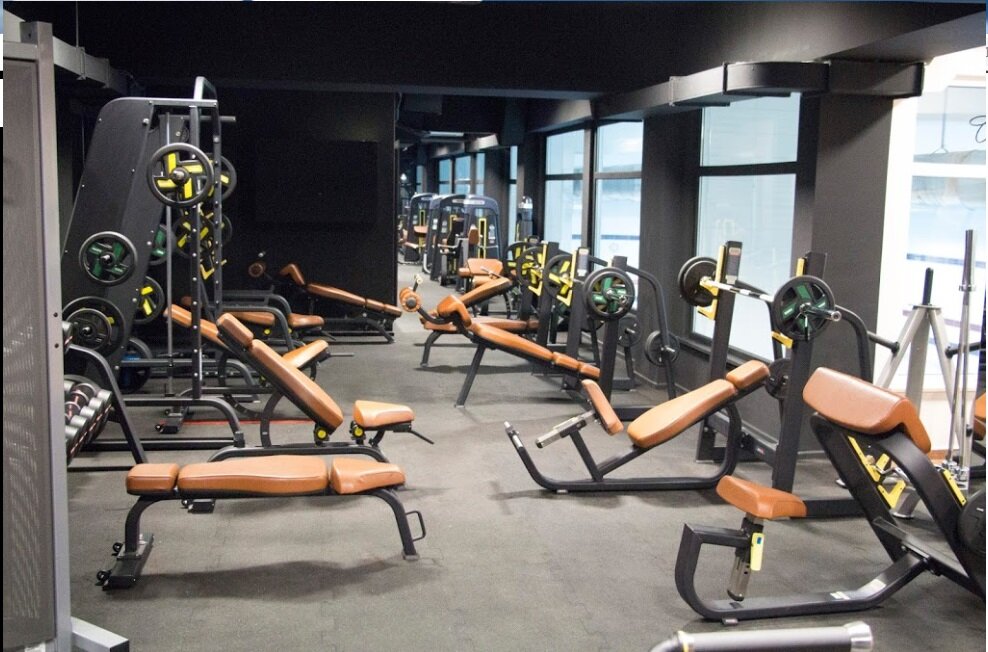 Çok amaçlı spor tesisleri Eriş Okulları Spor Tesisi, İstanbul, foto