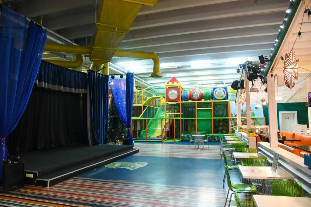 Eğlence merkezleri Pryg-skok, Saint‑Petersburg, foto