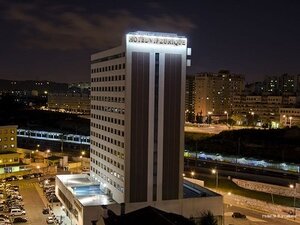 Hotel 3k Barcelona (Rua Laura Alves No:4), otel  Lizbon'dan