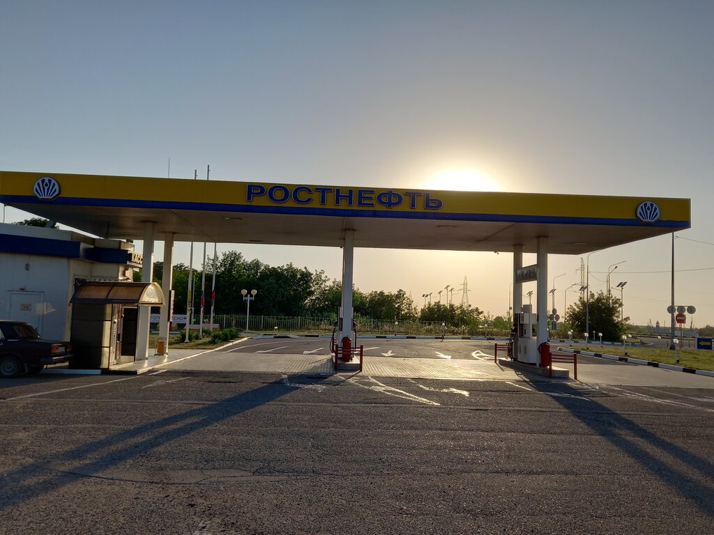 Benzin istasyonu РосТнефть, Krasnodarski krayı, foto