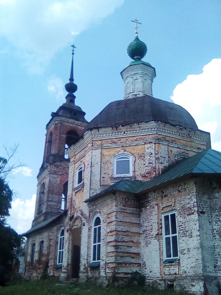 Mezarlıklar Троицкий погост, Yaroslavskaya oblastı, foto