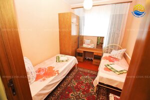 Лиман (pereulok Alekseyeva No:4, Yeysk), otel  Yeysk'ten
