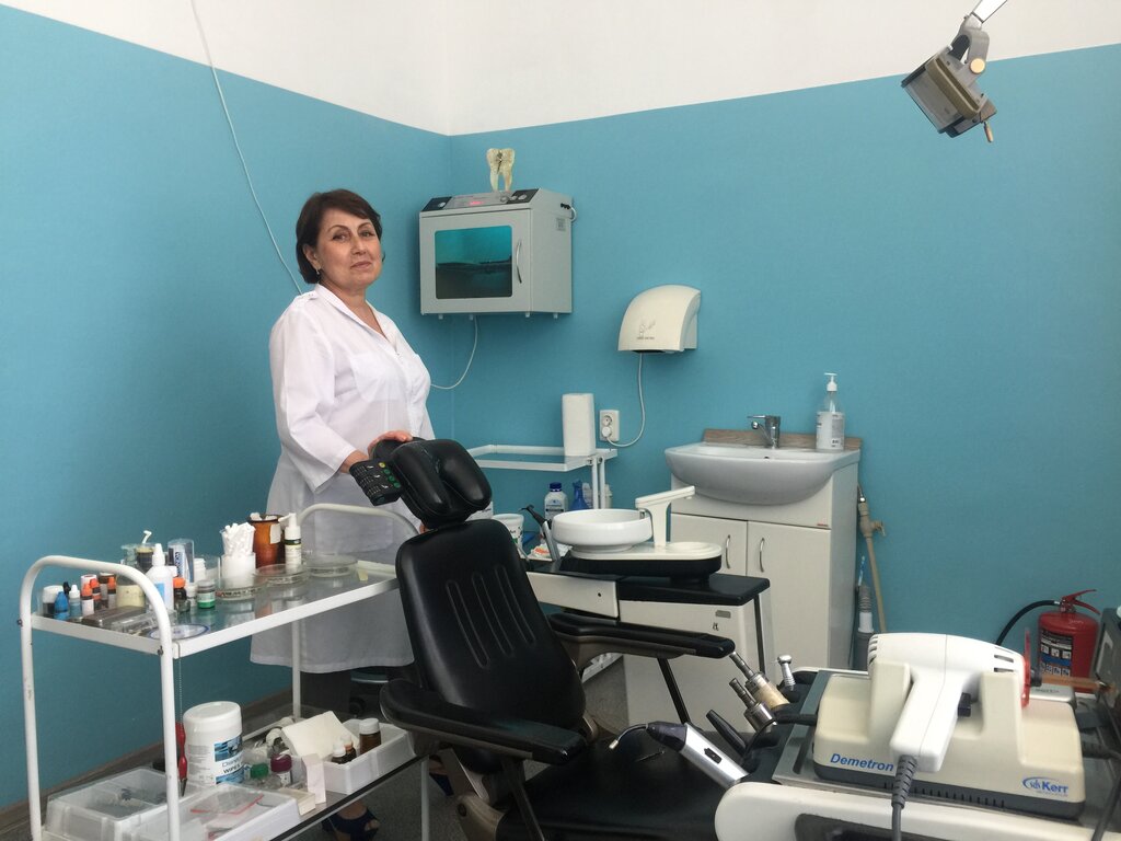 Özel ağız ve diş sağlığı klinikleri ve muayenehaneleri Dental office and Stomatology, Suhum, foto
