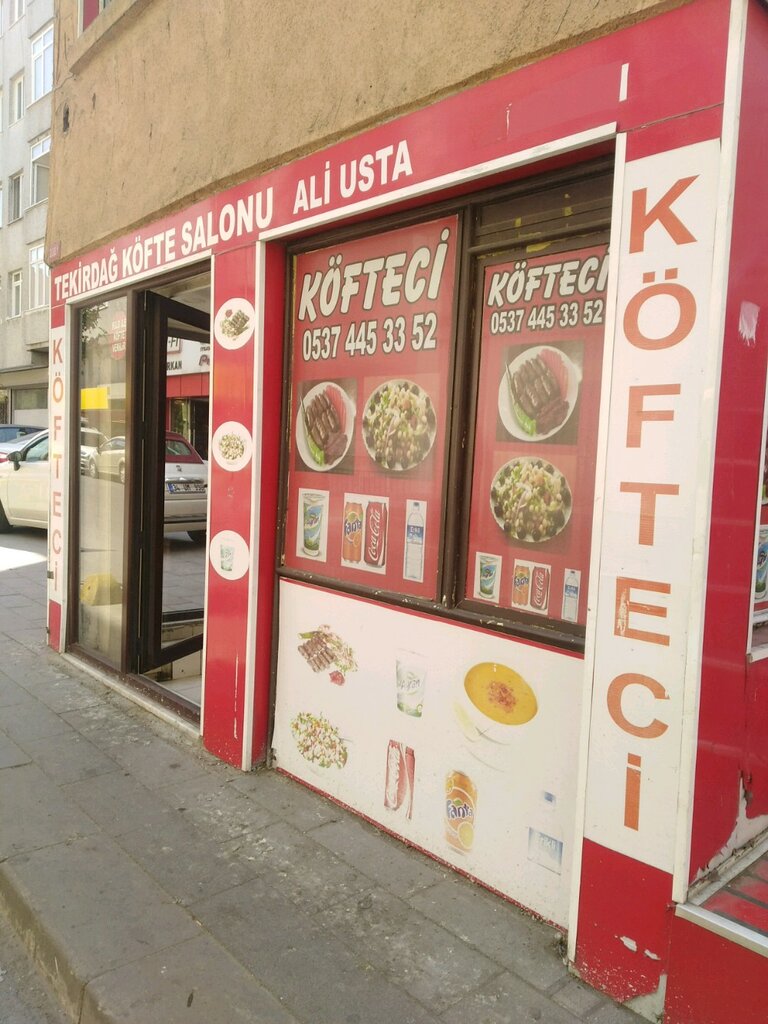 Kafe Meşhur Tekirdağ Köftecisi Ali Usta, İstanbul, foto