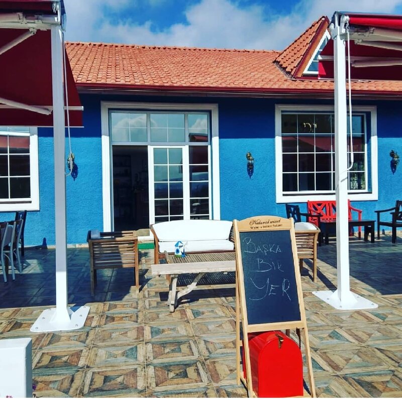 ГОСТИНИЦА BAŞKA BIR YER BUTIK OTEL, BUNGALOV & RESTORAN в Чинаркёй ...