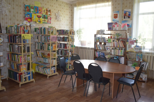 Kütüphaneler Больше-Кузьминский библиотечный филиал, Vladimirskaya oblastı, foto