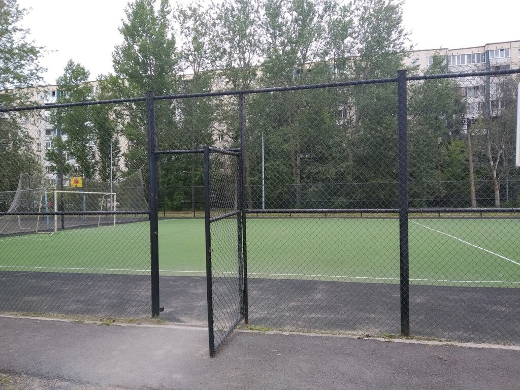 Spor alanı Баскетбольная площадка, Saint‑Petersburg, foto