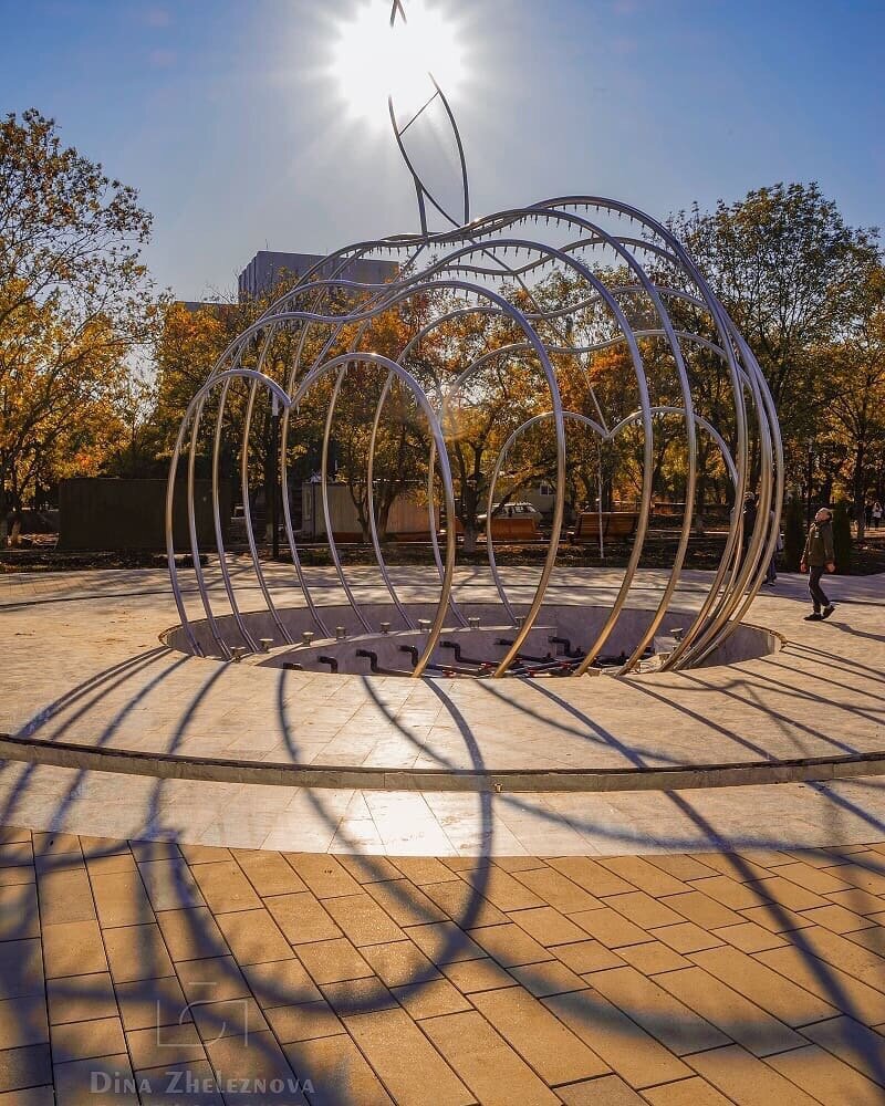 Çeşme Фонтан Яблоко, Georgievsk, foto