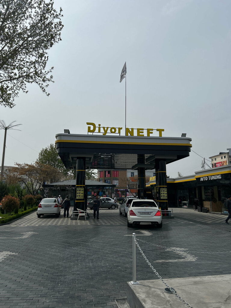 Benzin istasyonu Diyor Neft fergana, Fergana, foto