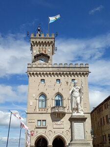Palazzo Pubblico (San Marino, contrada del Pianello), turistik yerler  San Marino'dan