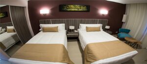Mérit Iguazú Hotel (Provincia de Misiones, Departamento Iguazú, Puerto Iguazú), otel  Puerto Iguazú'dan