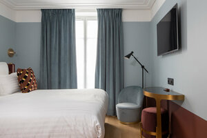 Hotel Parisianer (Île-de-France, Val-d'Oise, Moisselles, Rue Hector Malot), otel  Paris'ten