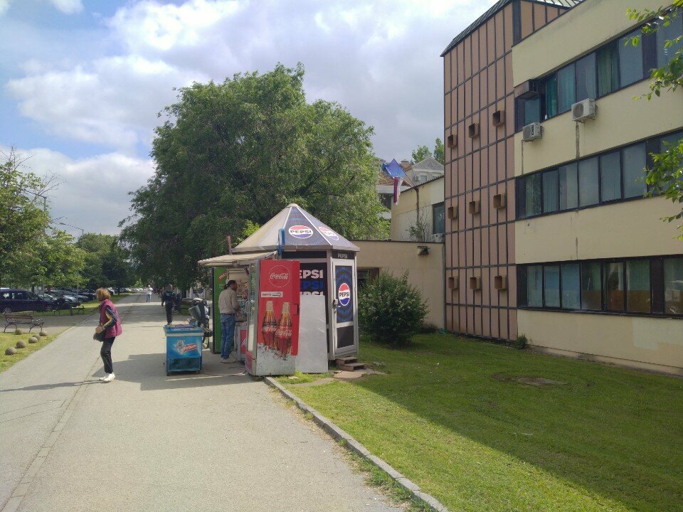 Gazete bayi Moj kiosk, Novi Sad, foto