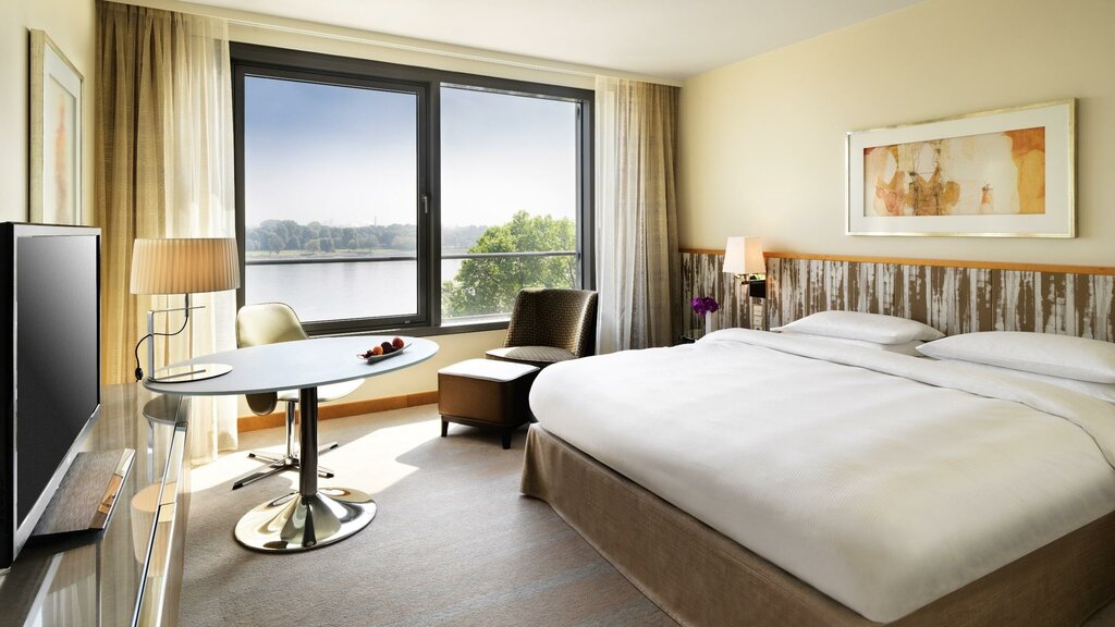 Otel Hyatt Regency Mainz, Mainz, foto