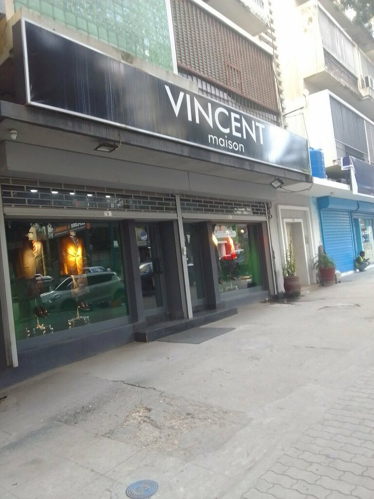 Giyim mağazası Vincent maison, Loanda, foto